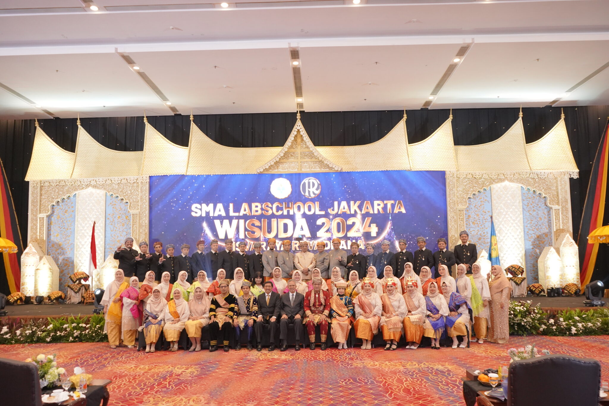 Wisuda Angkatan Isvaraya Revadhana SMA Labschool Jakarta – Labschool UNJ