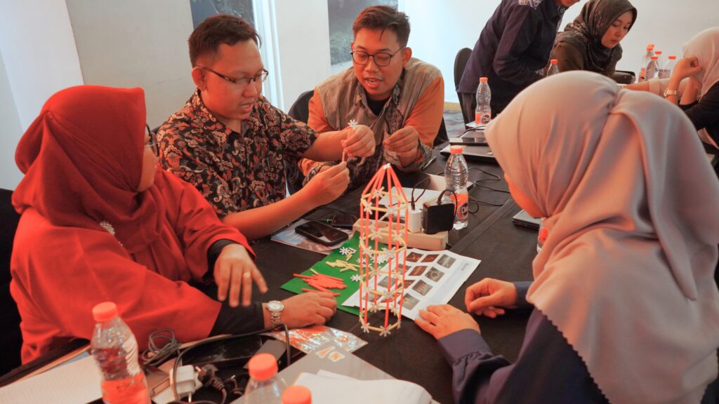 Labschool Ciracas Siap Menjadi Pusat Pendidikan Unggul tahun 2025 ...