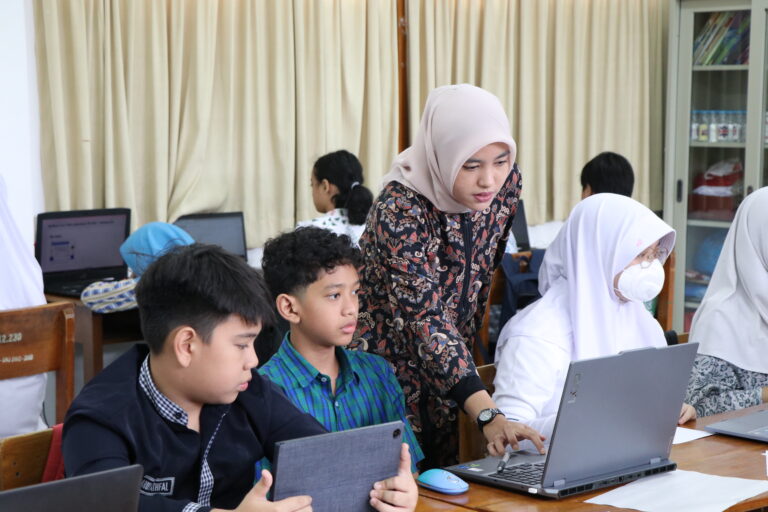 Memperluas Akses Pendidikan: UNJ dan Yayasan Triguna 1956 Resmikan ...